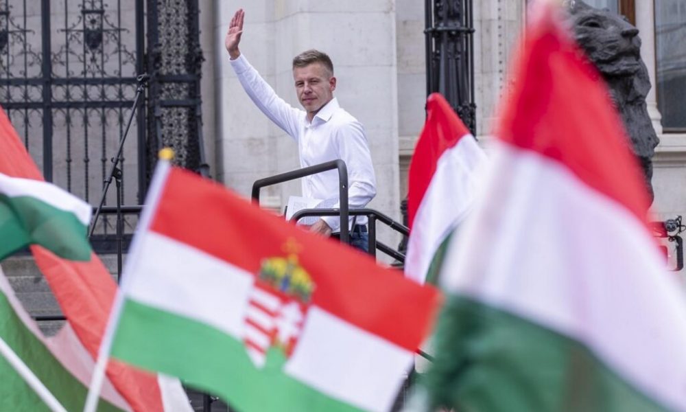 Magyar Péterék megjelentek a Fidesz fellegvárában és azonnal furcsa ...